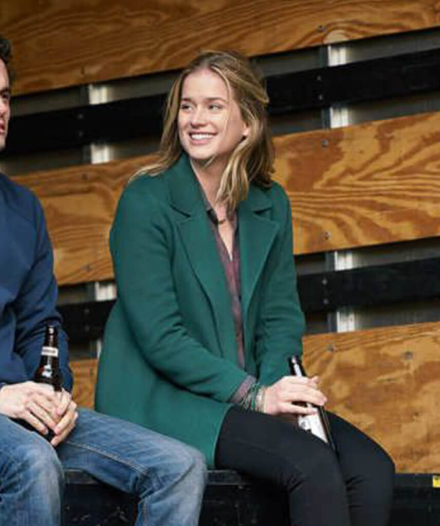 Elizabeth Lail You S1 Guinevere Beck Green Coat