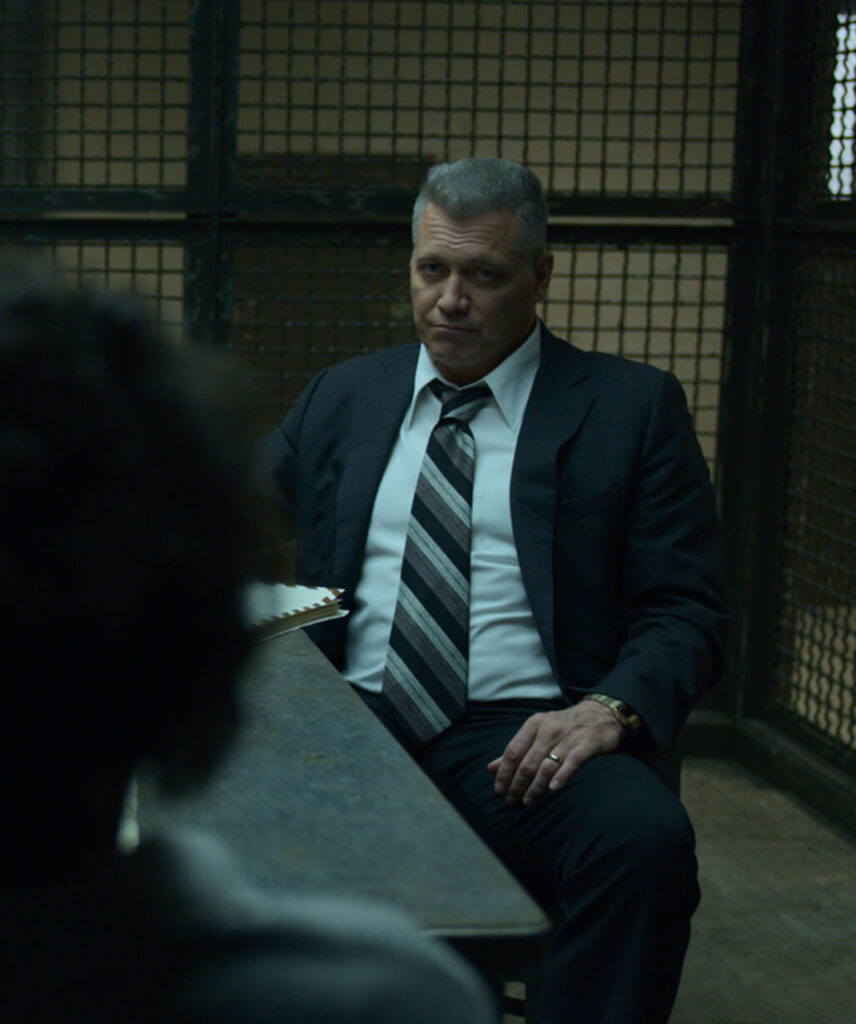 Holt McCallany Mindhunter Bill Tench Black Blazer
