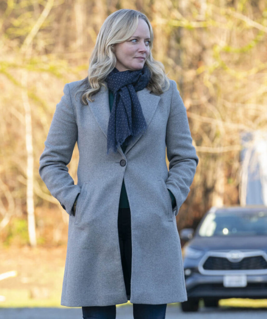 Erika Kennedy Tracker S01 Grey Coat