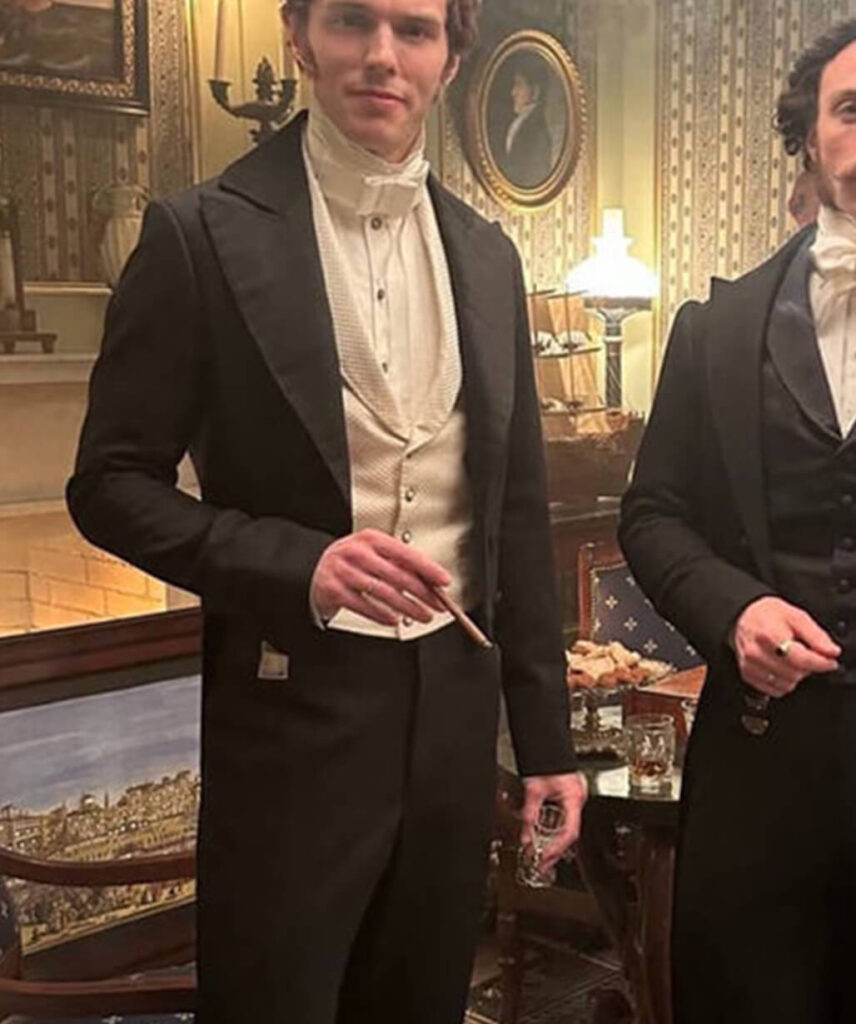 Thomas Hutter Nosferatu 2024 Nicholas Hoult Tailcoat